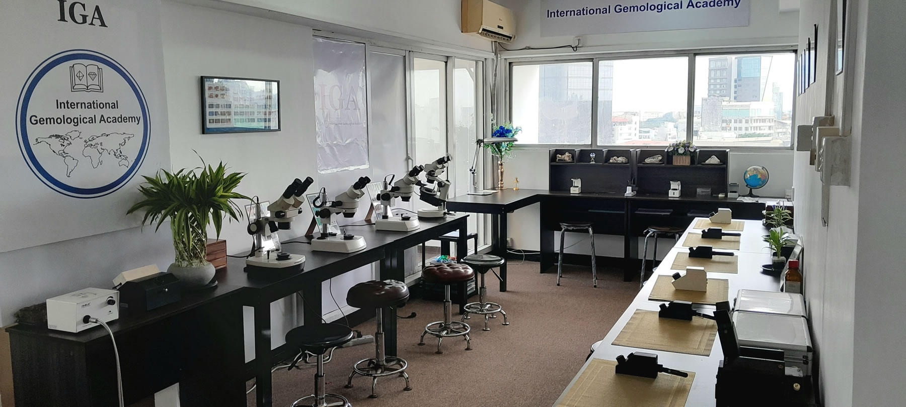 About – International Gemological Academy – IGA